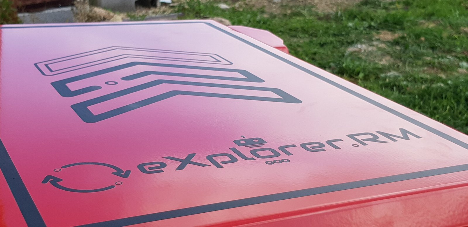 Explorer 4WD – Four wheel driving and steering robot – Robodyne